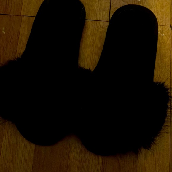 Justice | Shoes | Furry Black Slippers Brand New | Poshmark
